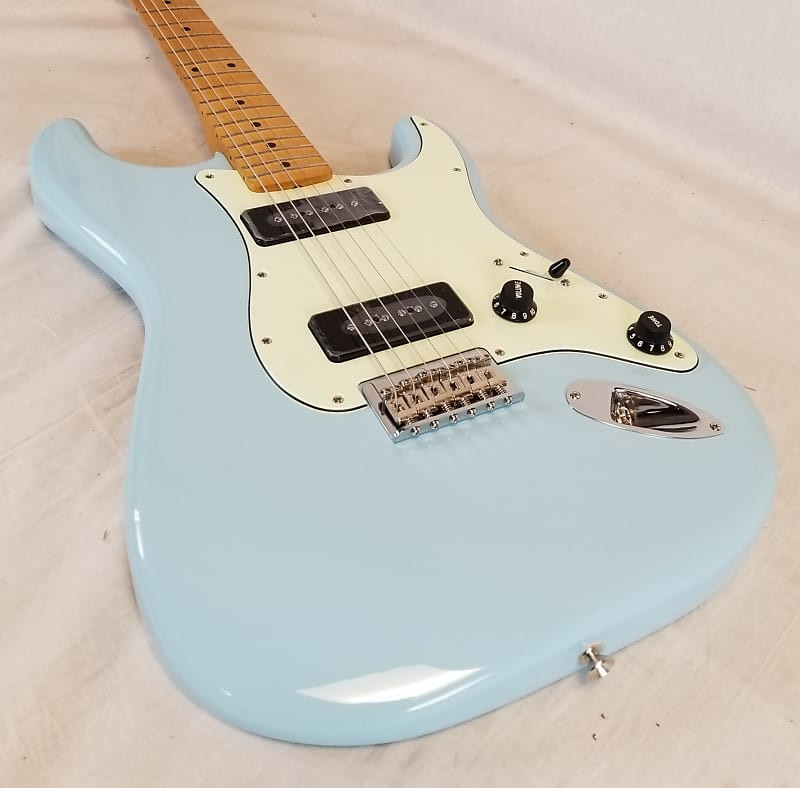 Noventa Stratocaster Electric Guitar, Maple Fingerboard, Daphne Blue, W ...
