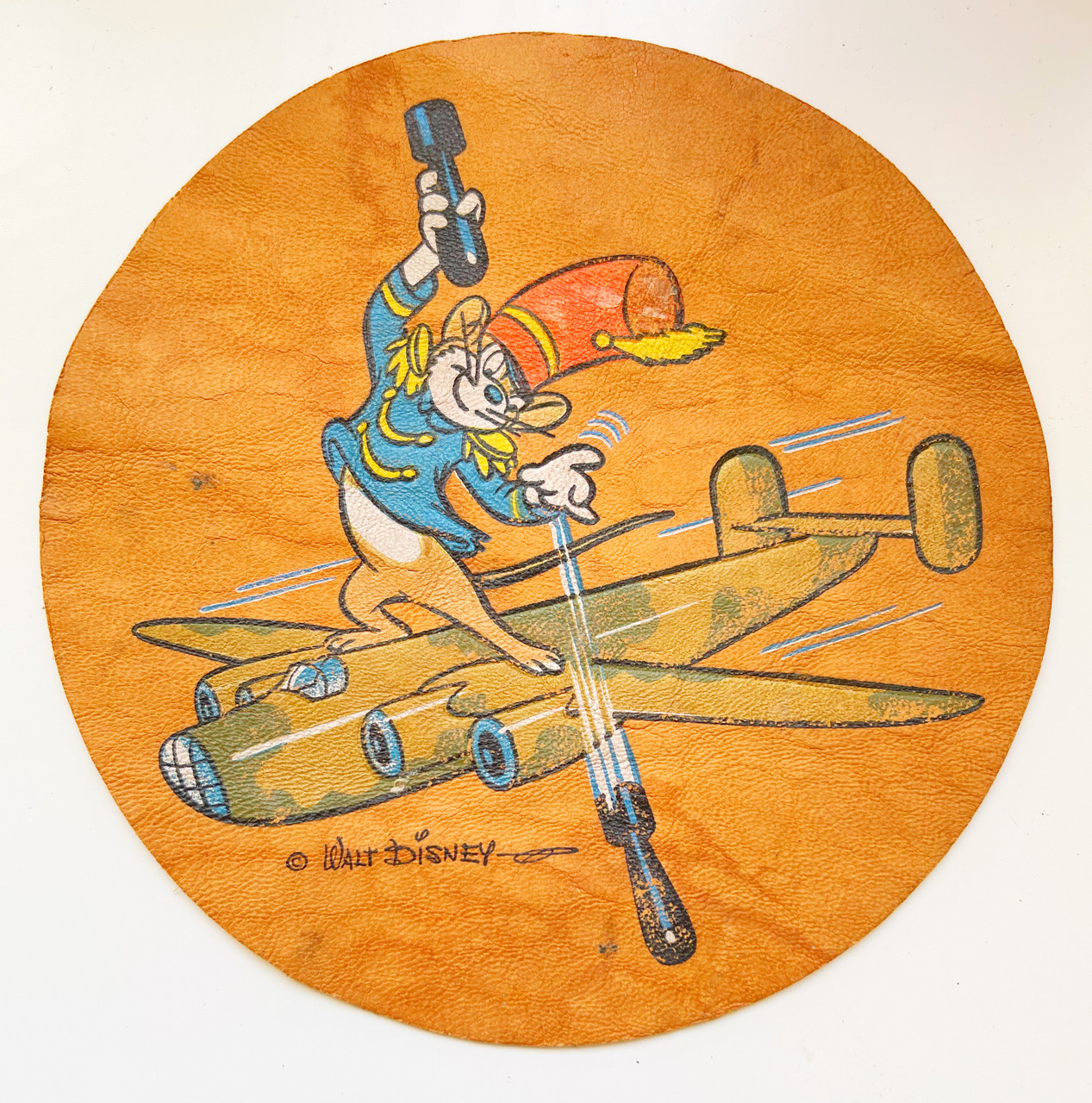 Sold, Ww2 us 831st bomb squadron patch Walt Disney