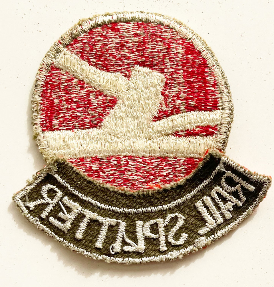 Ww2 us 84th infantry with attached tab rail splitter patch