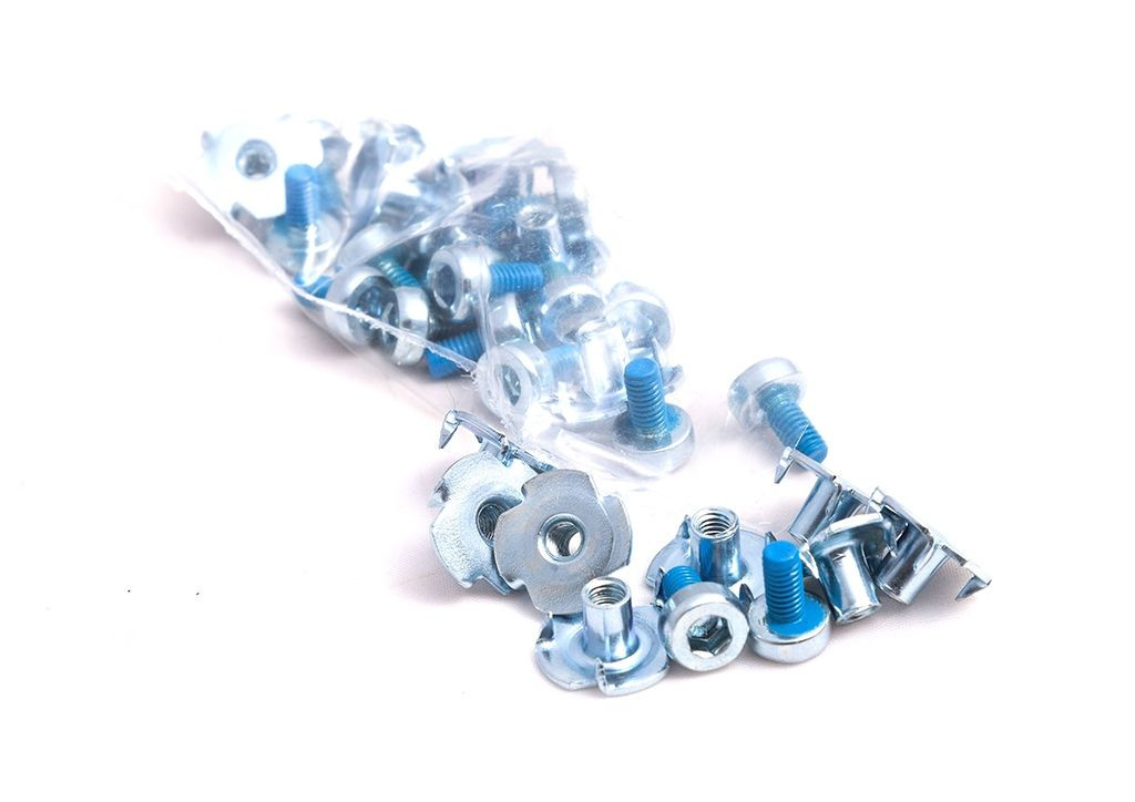 KIT FIFTH AND DOGMA PLATES SCREWS&NUTS