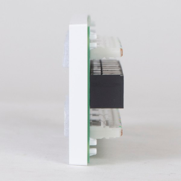 8-Port CAT 6 Data Module with Universal Mounting Base - CableMaster.com