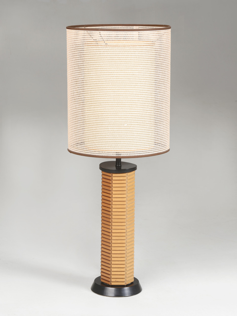 Mid Century Modern Table Lamp: Dual-Shade Design