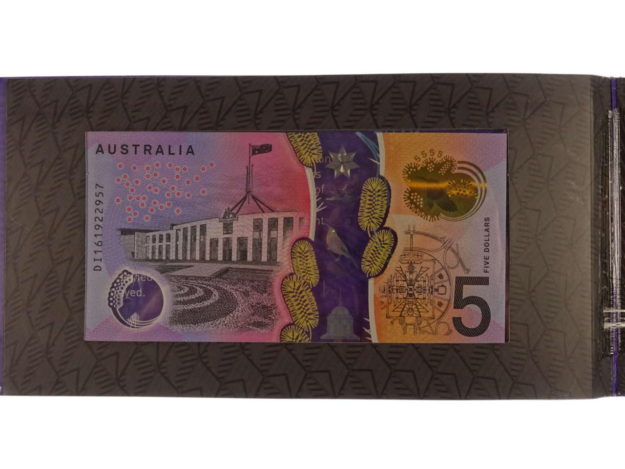 2015 / 2016 Two Generations of $5 Banknote Folder