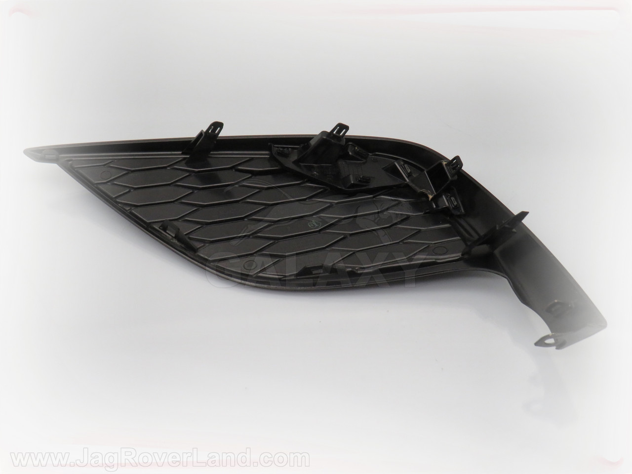 Grille 8148106240 21-23 Camry Right, Front, Lower