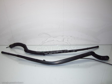 09-17 XF XJ R Windshield Washer Wiper Arm C2D30565 C2D30566 - Galaxy Jaguar