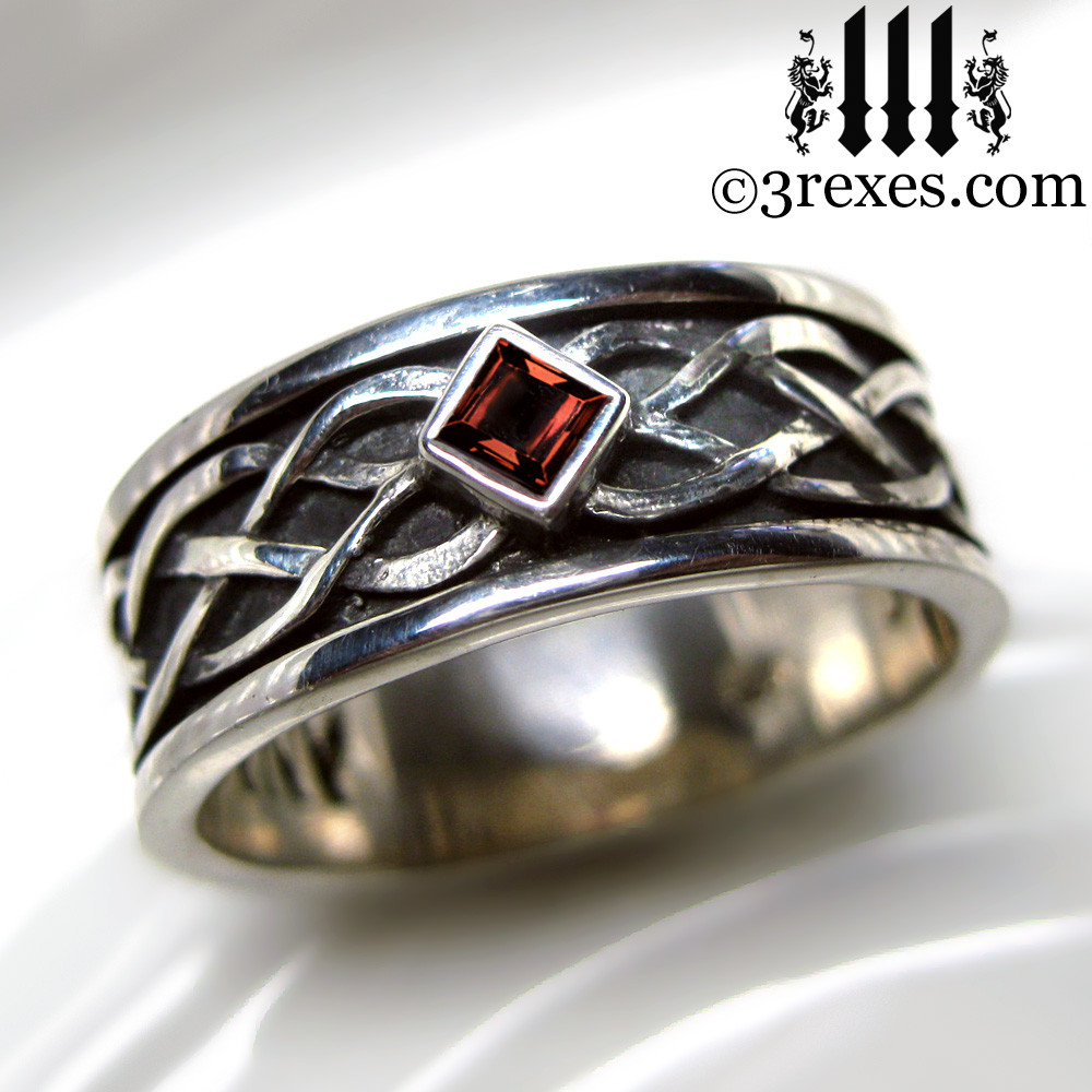 Celtic Knot Silver Soul Ring – Gothic Wedding Band | 3 Rexes