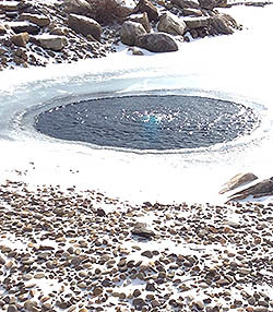 pond-heater-winter-pond-ice