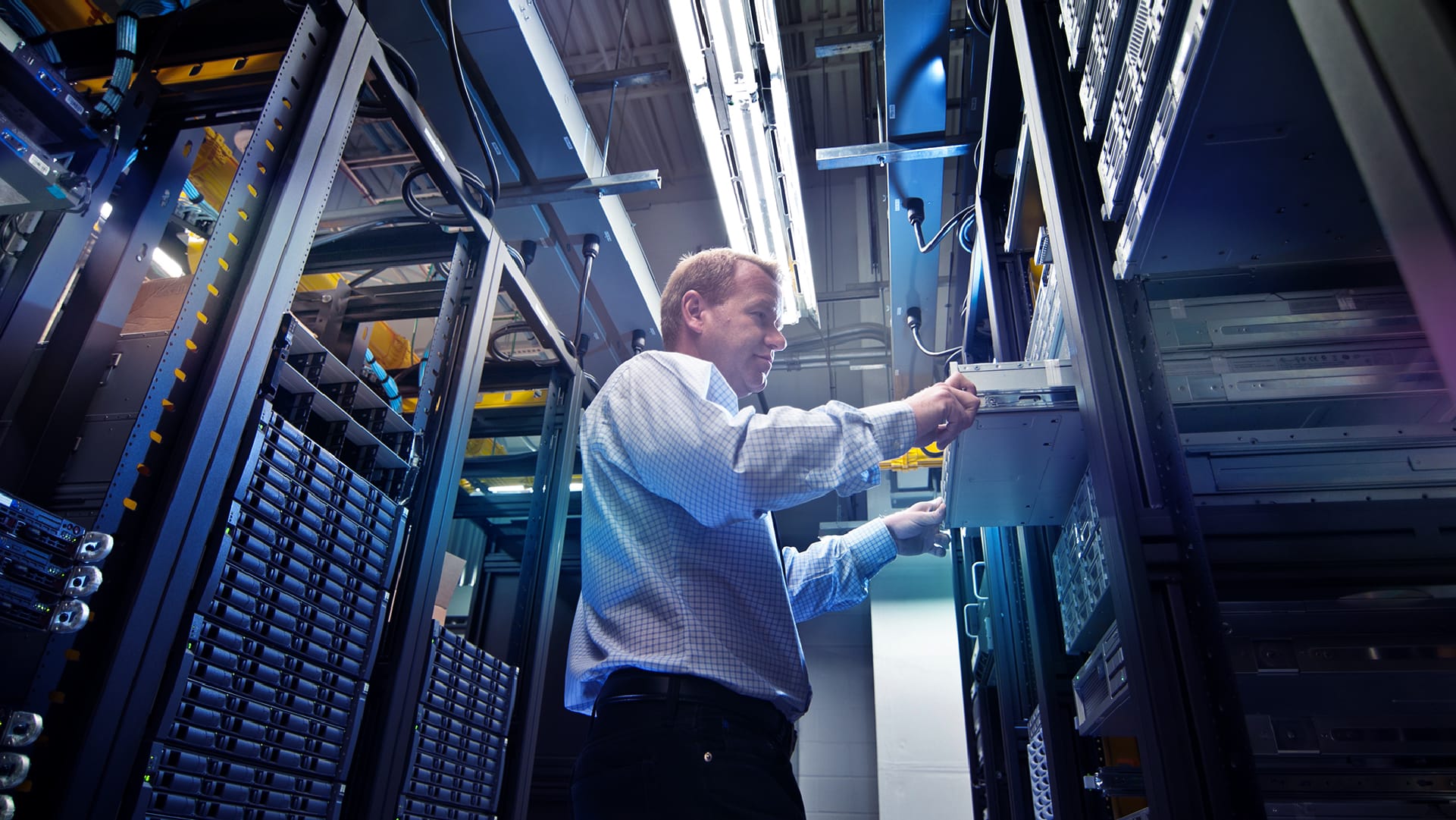 Building Future-Proof Data Center Multimode Fiber Infrastructure: A Quick Guide to Migrating to ...