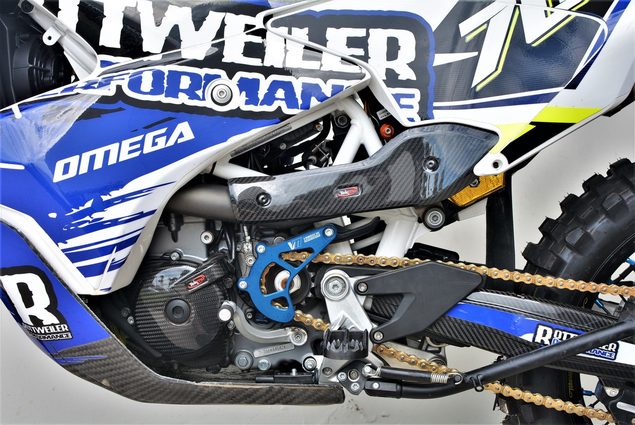 Carbon fiber ignition cover - KTM/HQV/GG 690-701 Engines (ALL)