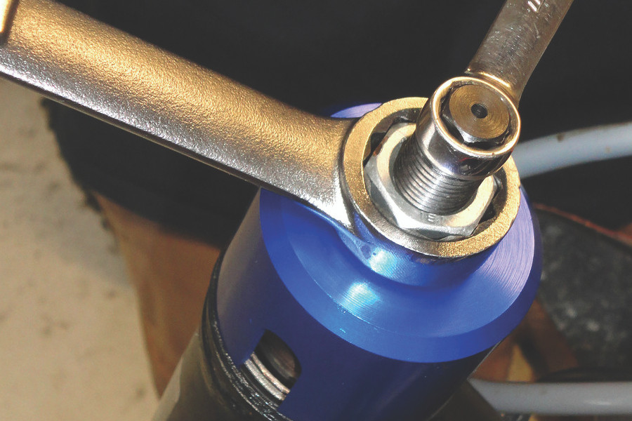 Steering Head Race Puller