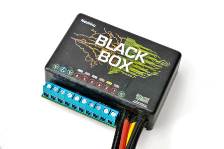 Neutrino Black Box 'Aurora+' Power Distribution Module ...