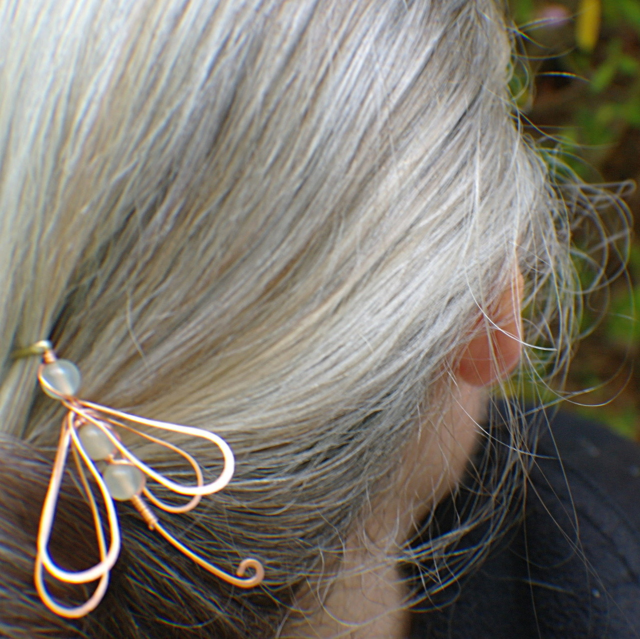 Wire lacewing hairpin in copper & jade