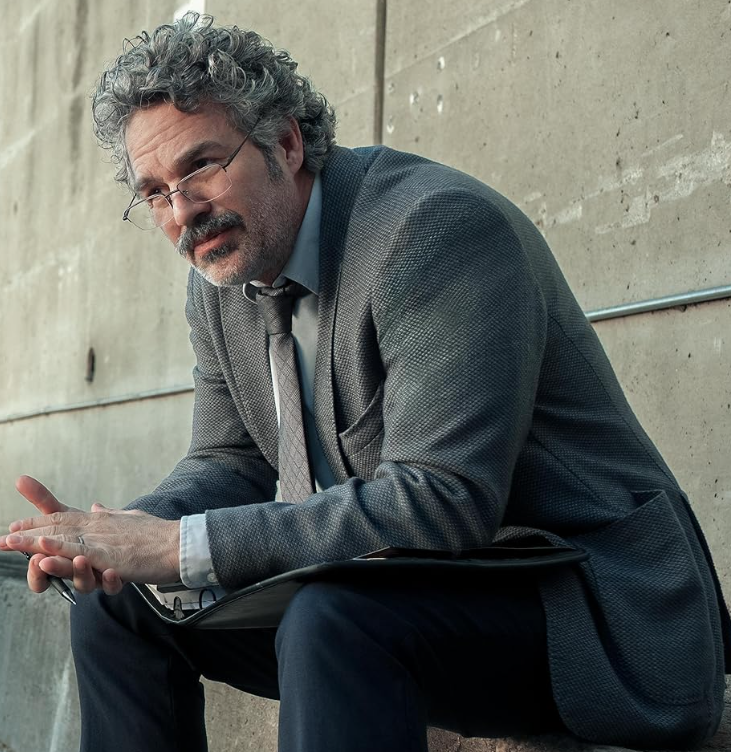 Crime 101 Mark Ruffalo Grey Coat