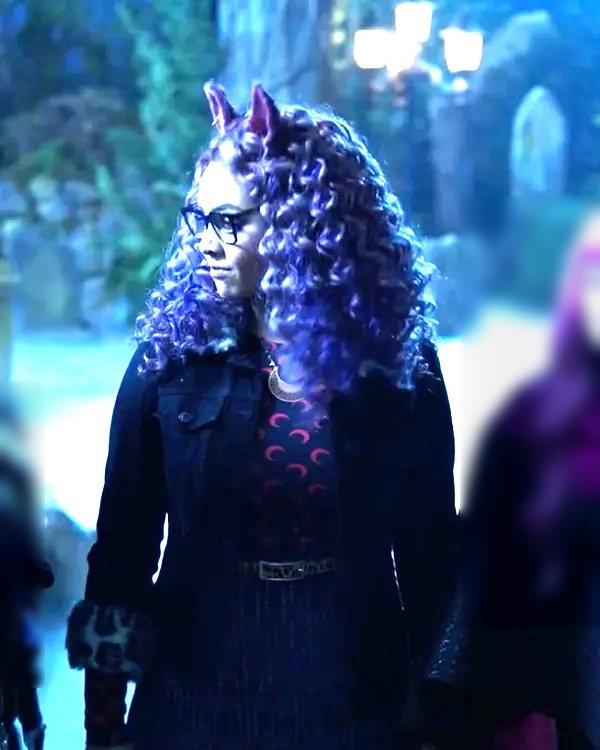 Clawdeen Wolf Monster High 2 Black Jacket