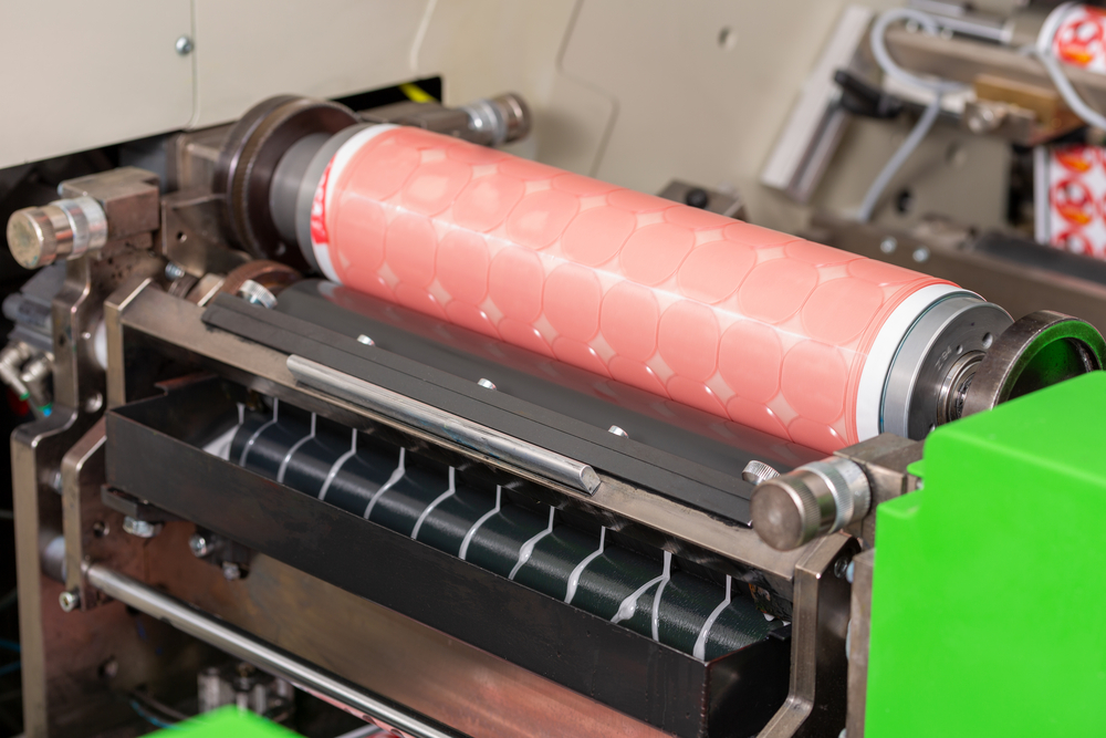 Advantages of Adding Varnish to Packaging - Mid Atlantic Packaging