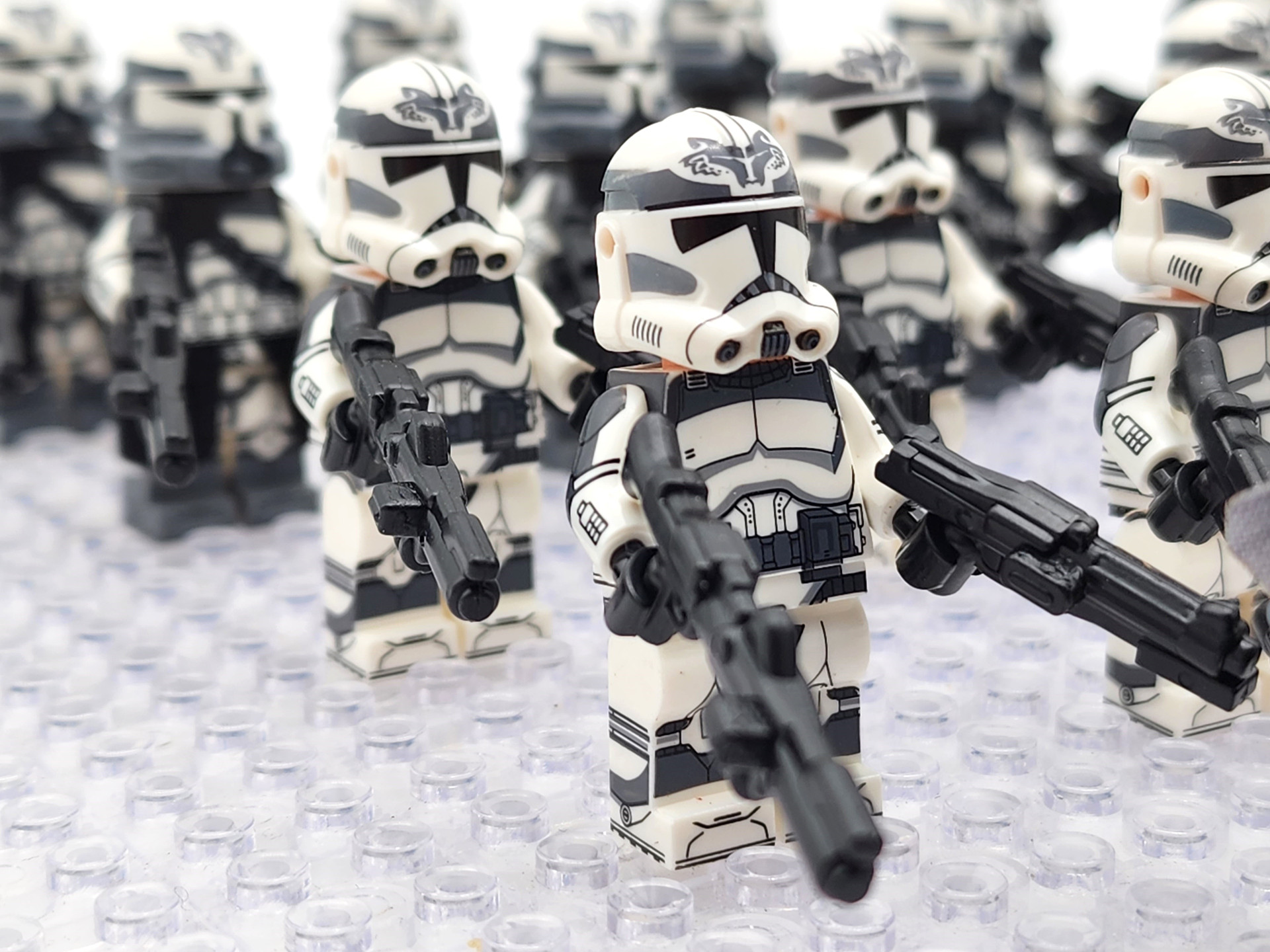 Star Wars 104th Phase 2 Wolfpack Commander Wolffe Clone Troopers 24pcs Minifigures Set - J's ...