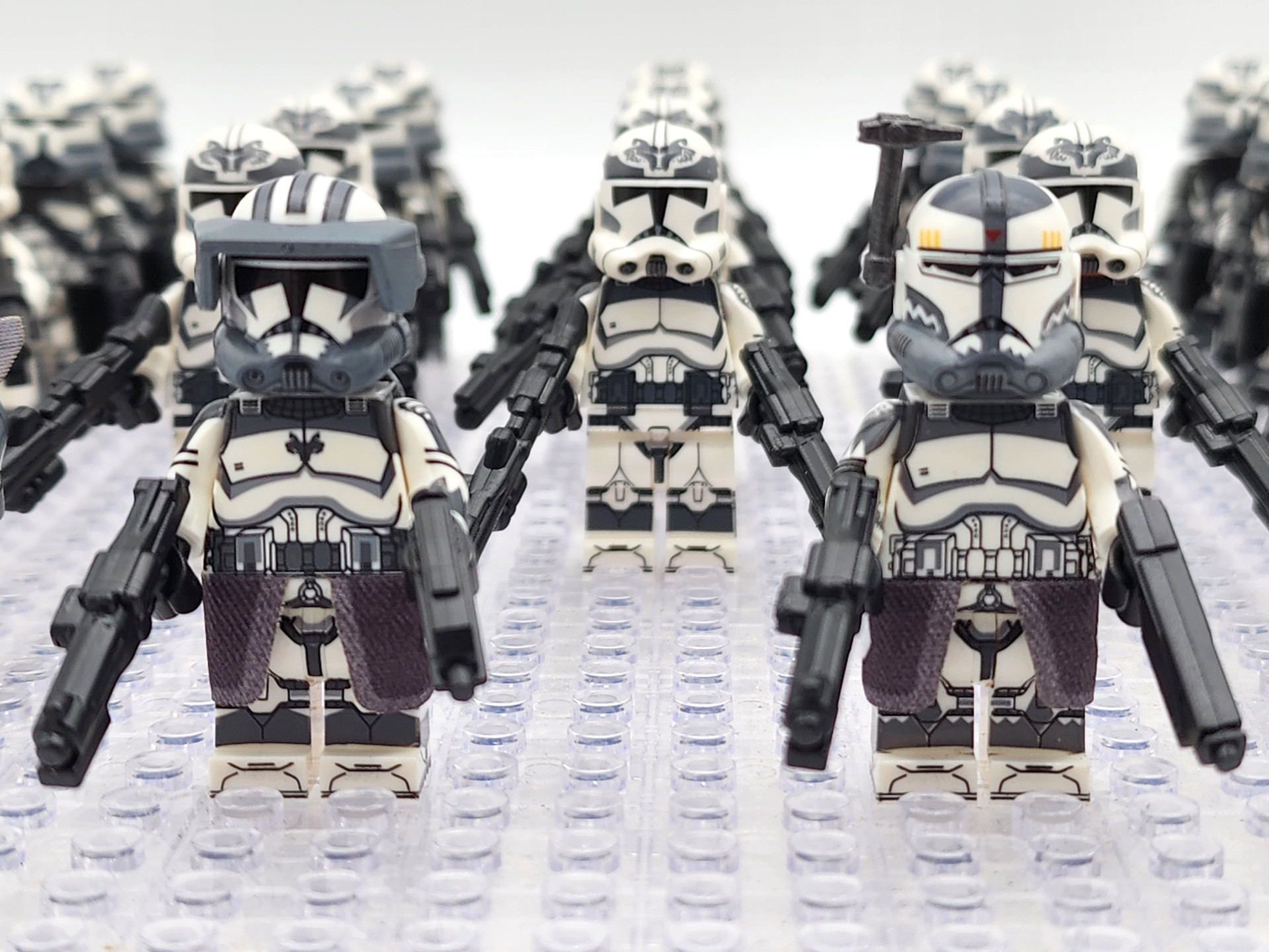 Star Wars 104th Phase 2 Wolfpack Commander Wolffe Clone Troopers 24pcs Minifigures Set - J's ...