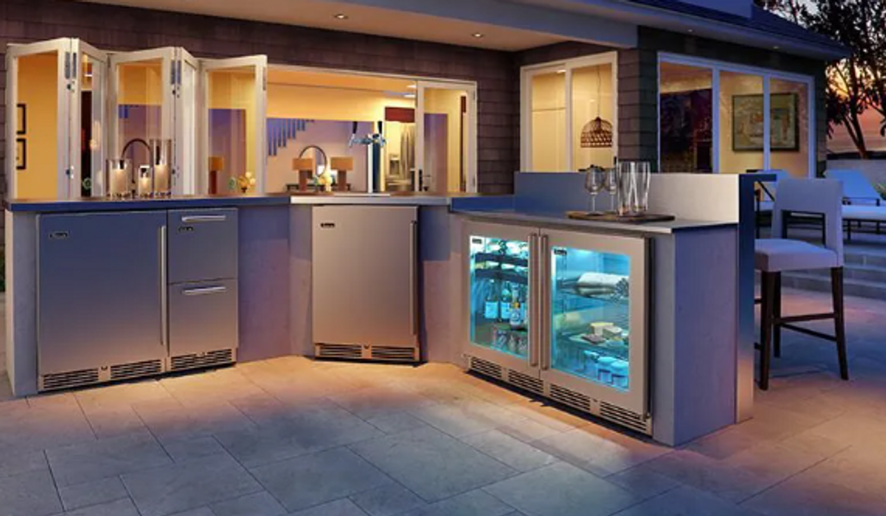 Perlick Signature Series 24 Inch Left Hinge Outdoor Undercounter Single