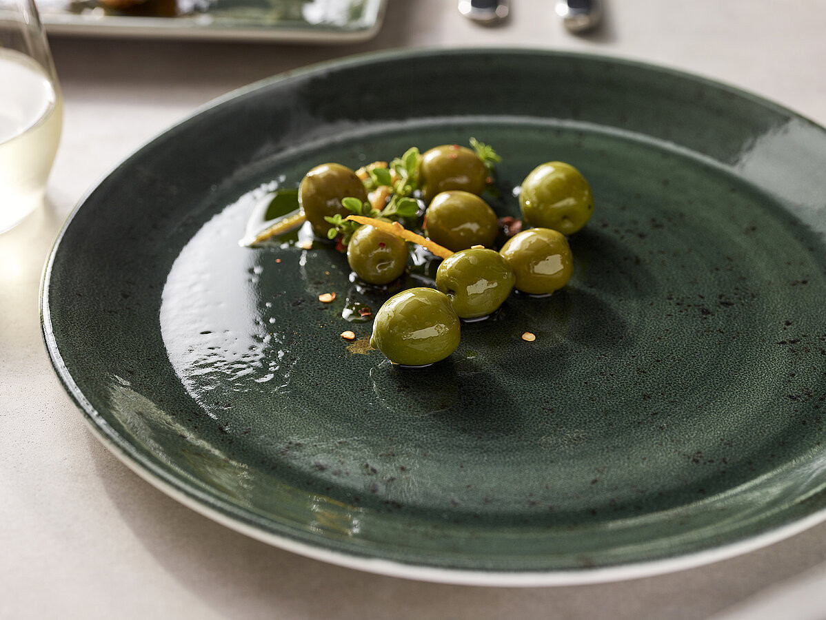 8 in. Dessert/ Cake Plate - Vesuvius Burnt Emerald - Allegre