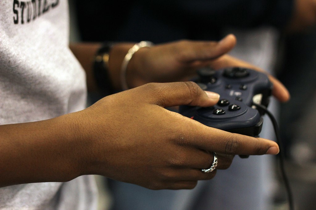 Preventing and Managing Gamer's Wrist - Rehab Therapy Supplies