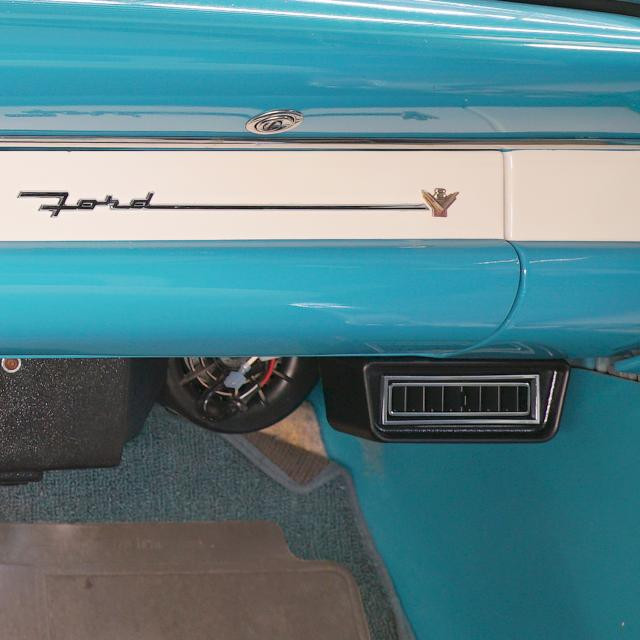 Under Dash Slimline Single Louver Bezel Kit - Vintage Air