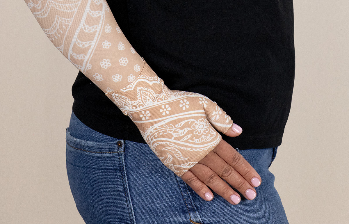 Daisy Tan Arm Sleeve - LympheDIVAs