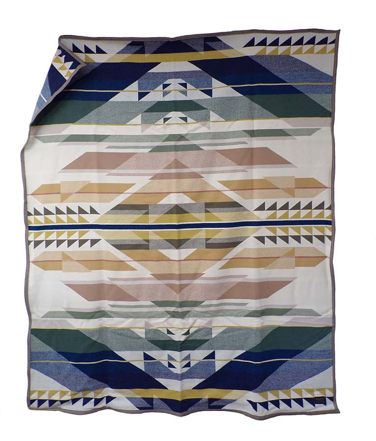 Pendleton Products | Premium Blankets, Clothing & Accessories