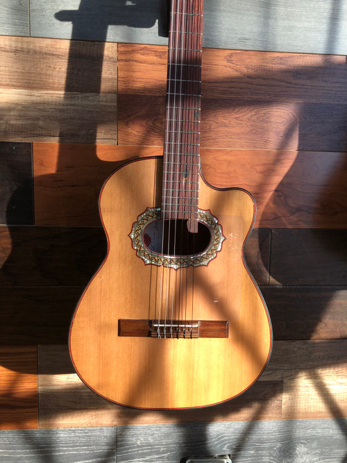 Requinto Romantico- Spanish Cedar (Red Wave Rosette Design) - La ...