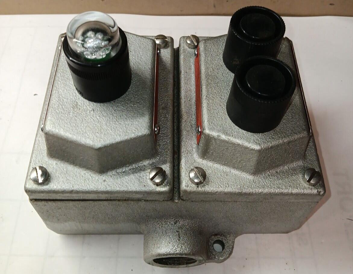 NEW CROUSE HINDS EDS32471J3LED COMBO XP PUSHBUTTON & PILOT LIGHT ...