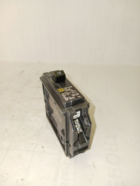 10) NEW SQUARE D 15 AMP CIRCUIT BREAKERS 120/240 VAC HOM115CP LOT OF 10 ...