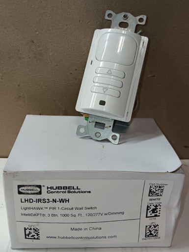 NEW HUBBELL LHD-IRS3-N-WH LIGHTHAWK PIR WALL SWITCH 3 BUTTON 120/277V ...