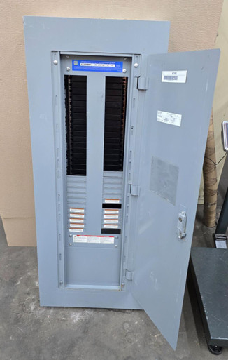 SQUARE D 125 AMP MAIN LUG NF PANELBOARD 480Y/277 VAC 3 PHASE 4 WIRE 54 ...