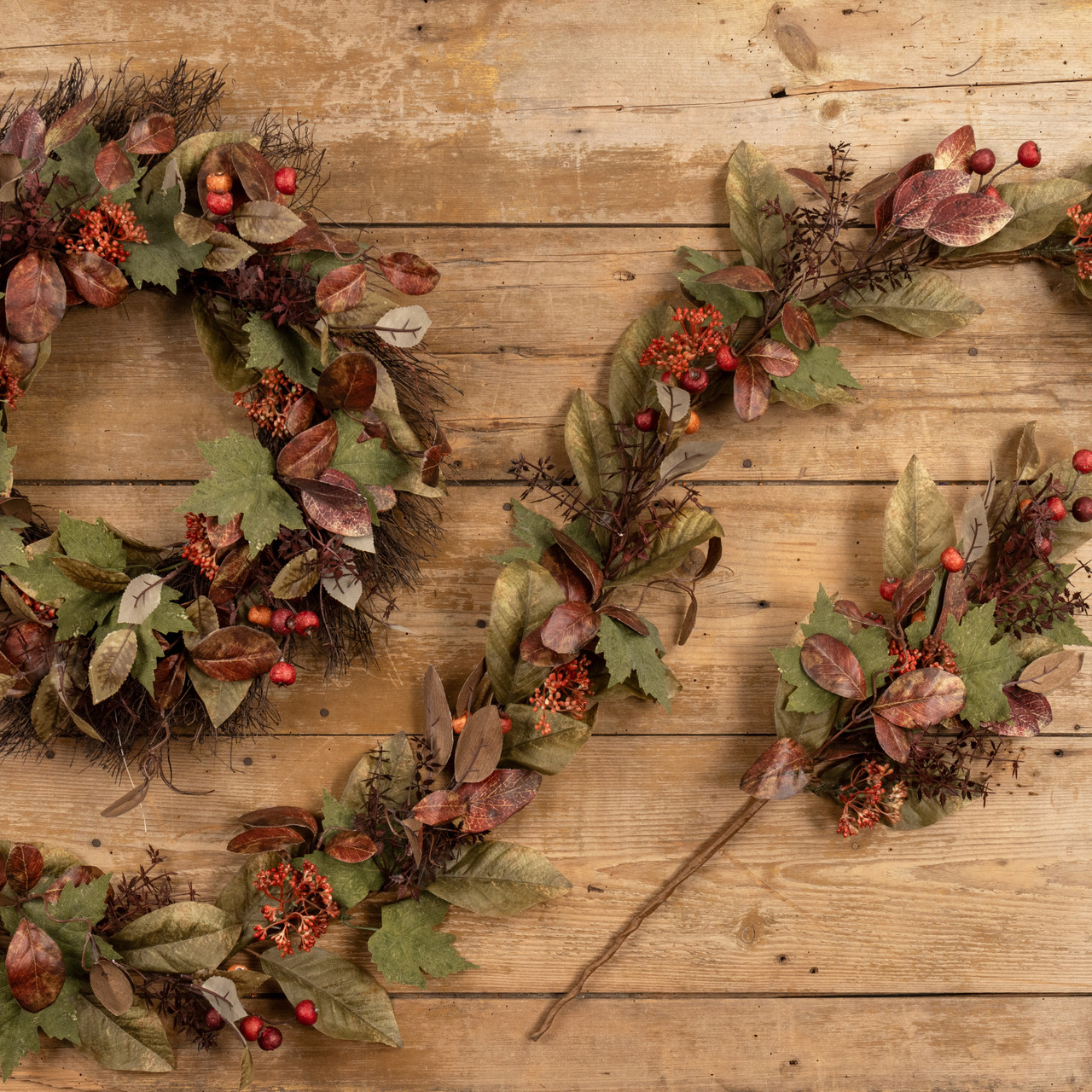 6' BURGUNDY BERRY & MIXED LEAF GARLAND - Ragon House