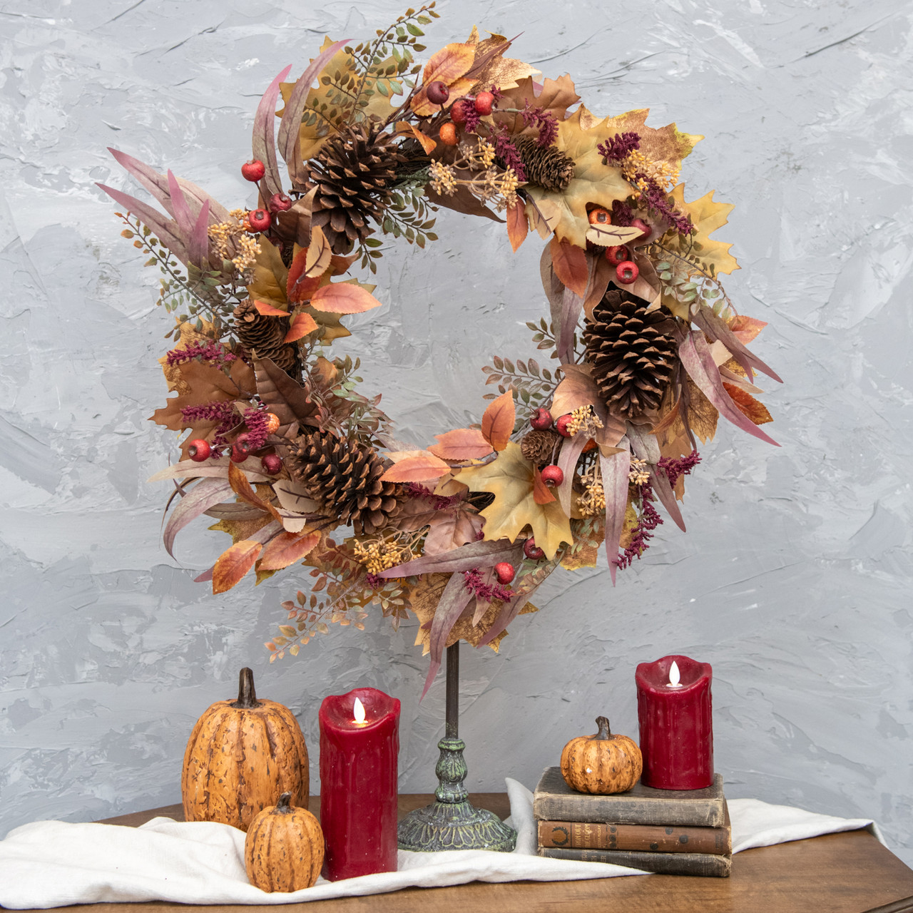 24" WOODLAND BERRY WREATH - Ragon House