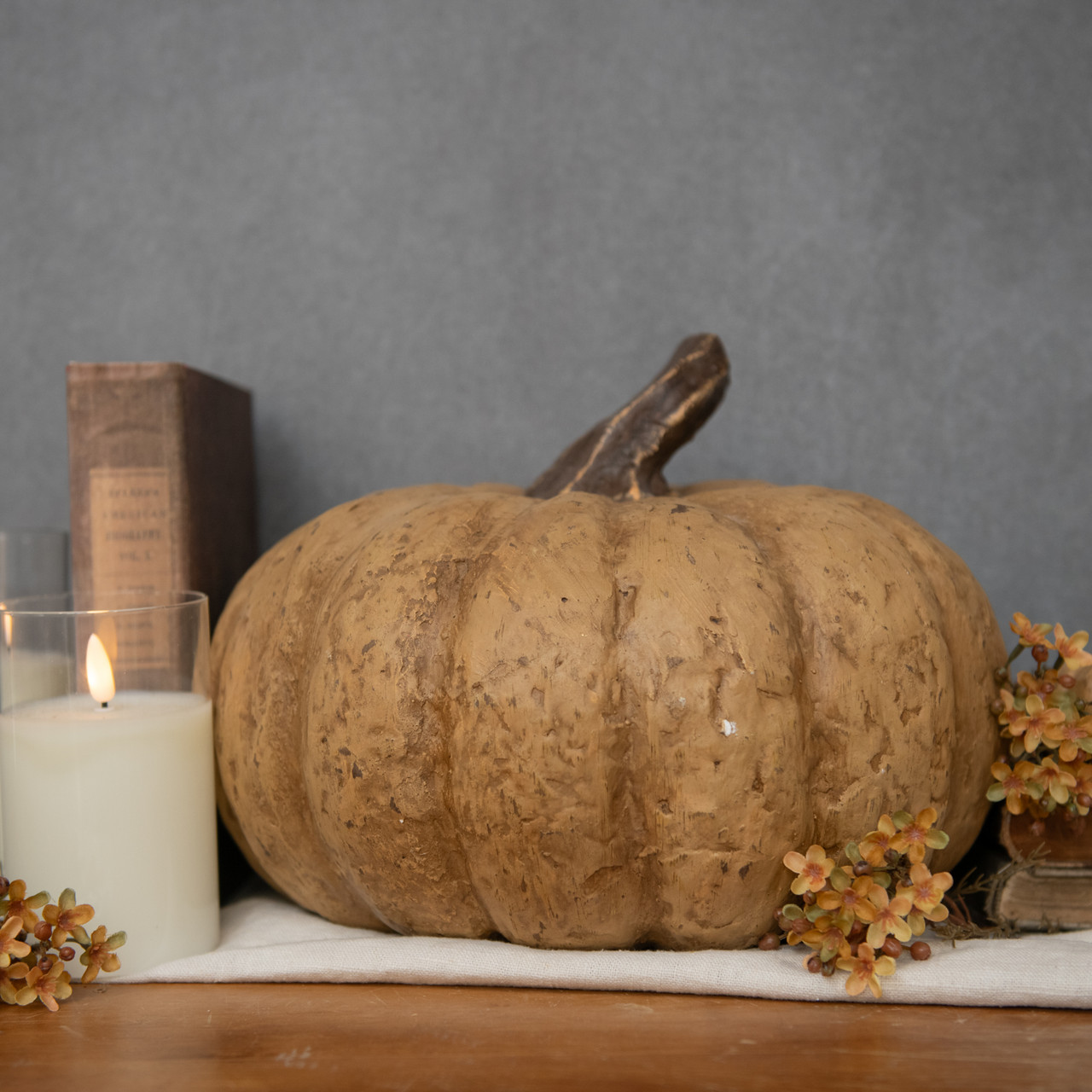 9" BEIGE SHORT PUMPKIN - Ragon House