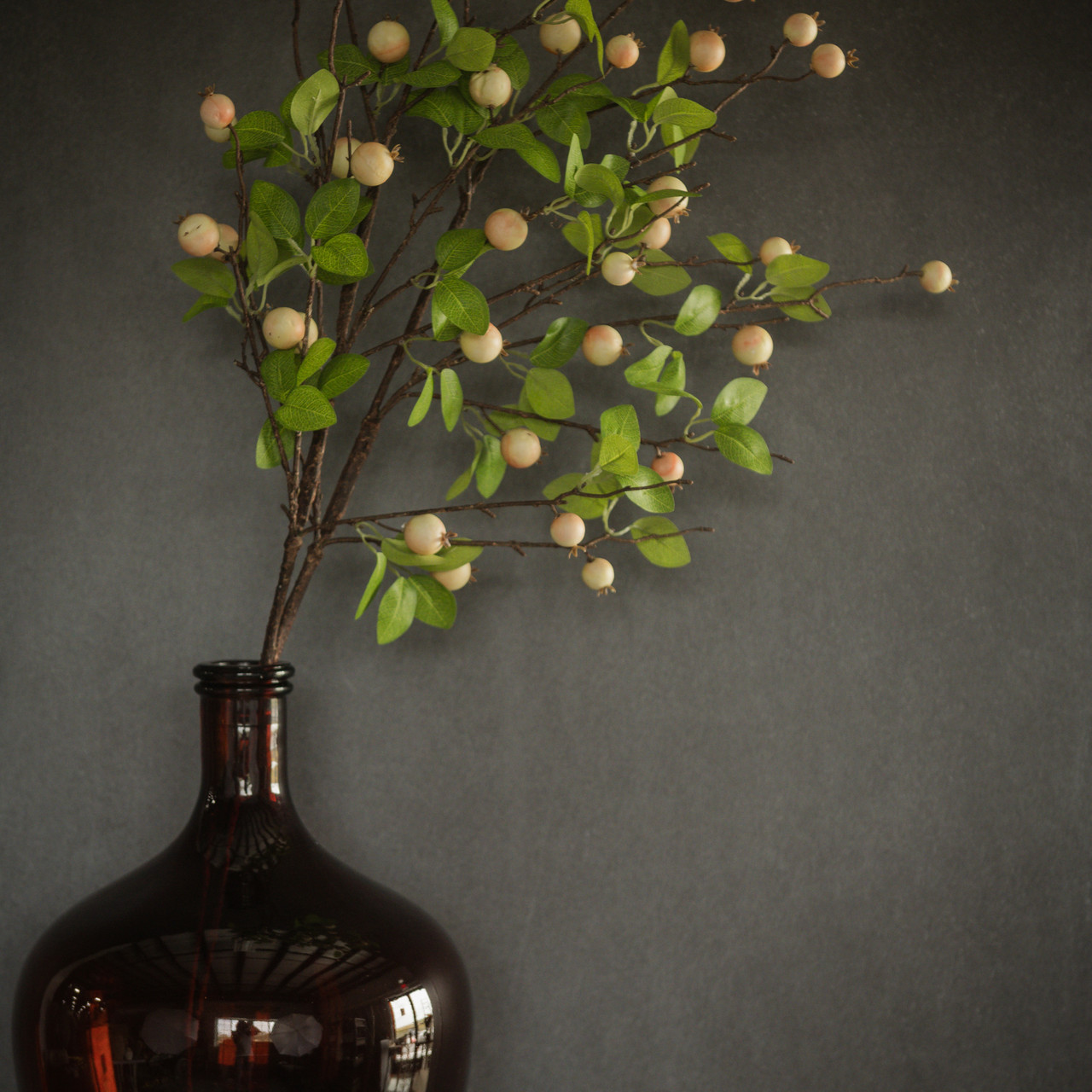 40" CREAM BERRY SPRAY - Ragon House