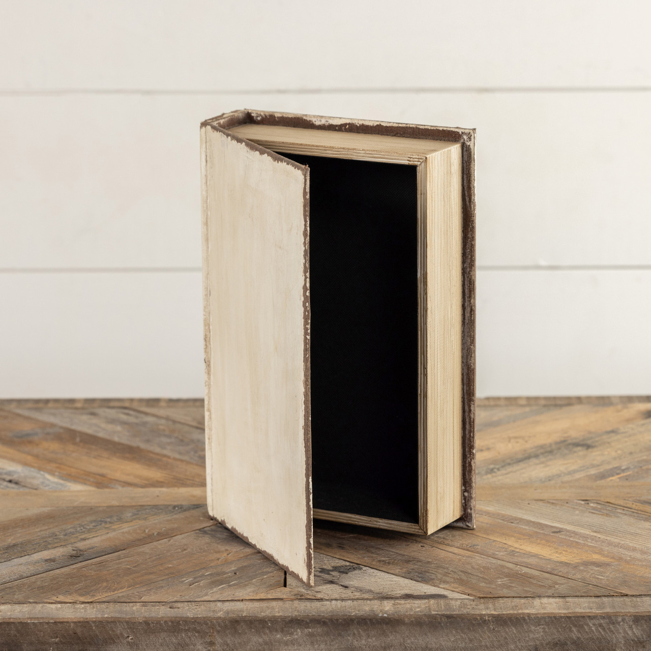 WHITE VINTAGE BOOK BOX - Ragon House