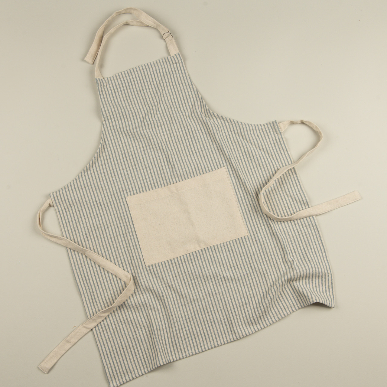 DUSTY BLUE & CREAM APRON - Ragon House