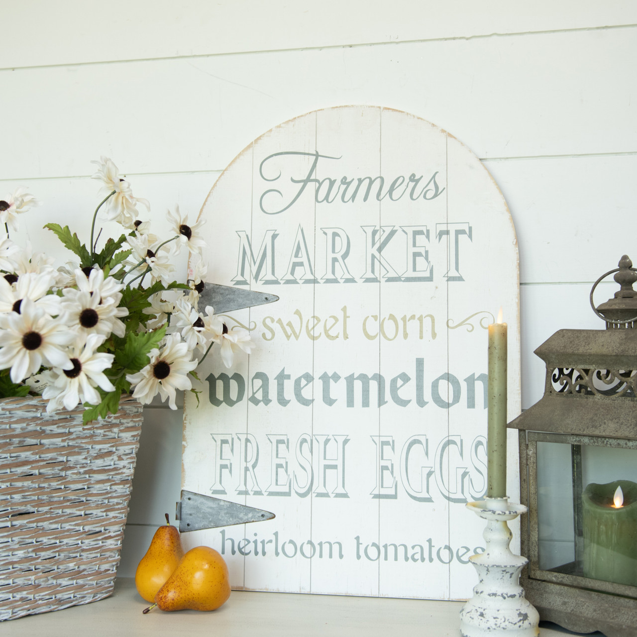FARMERS MARKET DOOR - Ragon House