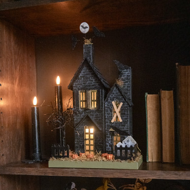SPOOKY LIGHTED HAUNTED HOUSE - Ragon House