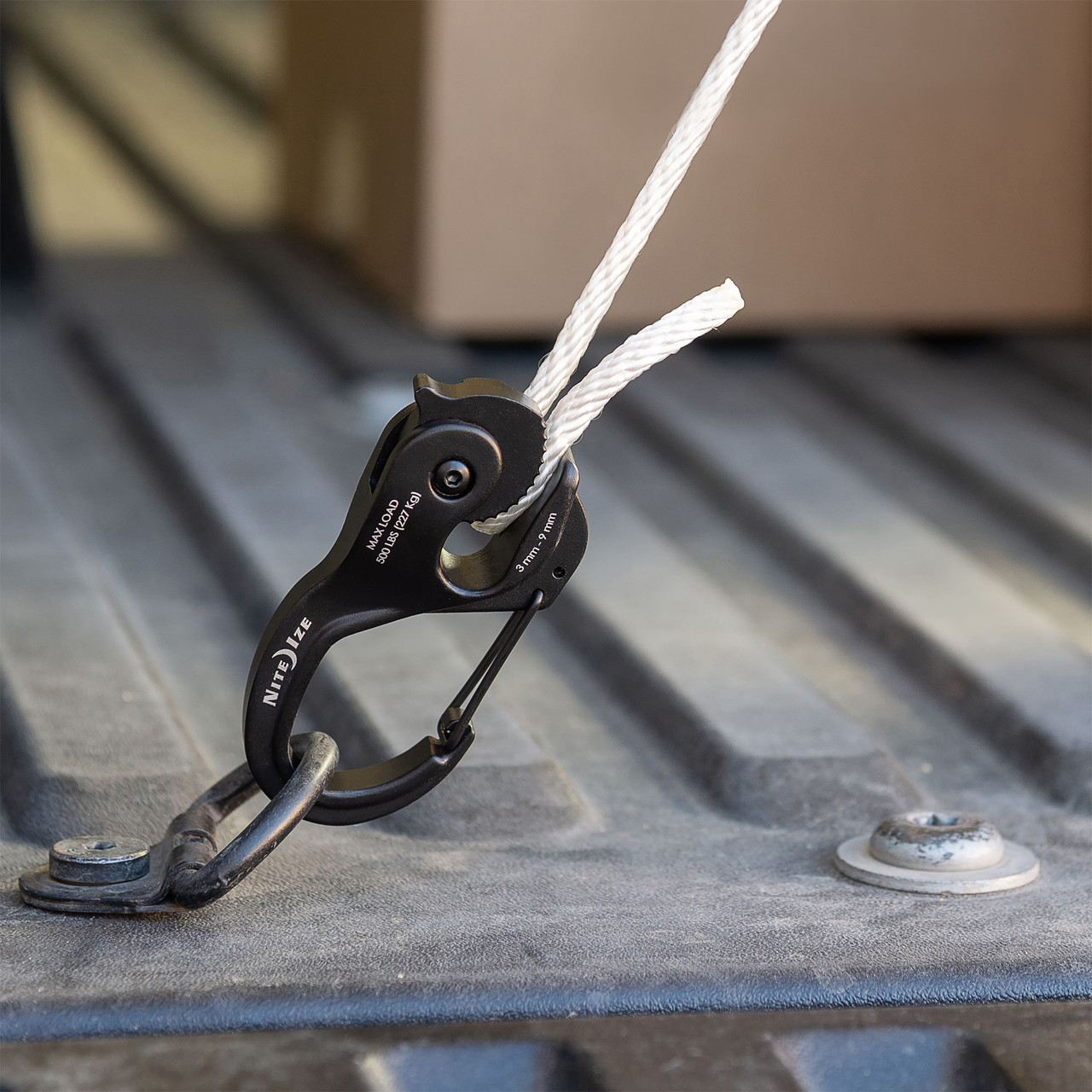 Nite Ize CamJam XT Alum Rope Tightener w/10ft Rope | MEC