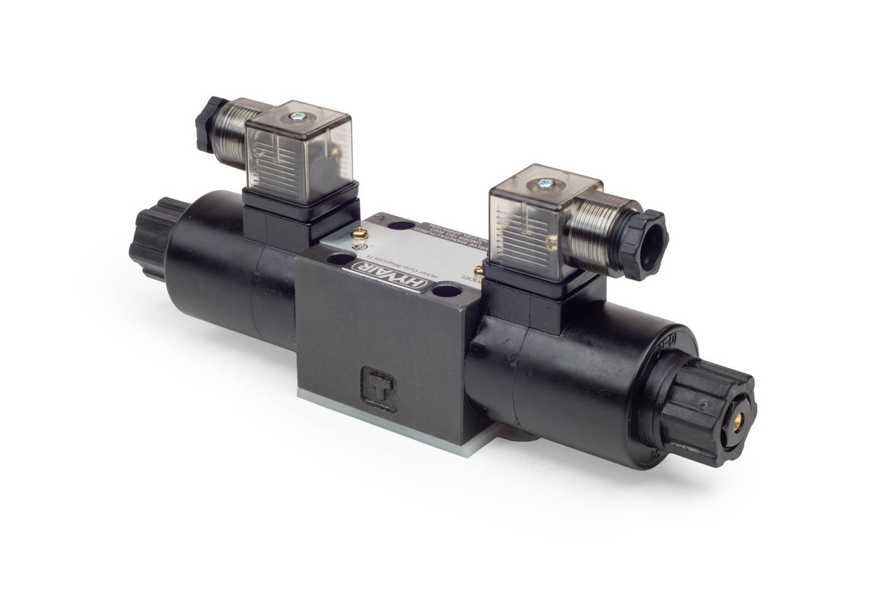 D03 3 Position Spring Center Tandem, Series Circuit, 12 GPM, 12V DC