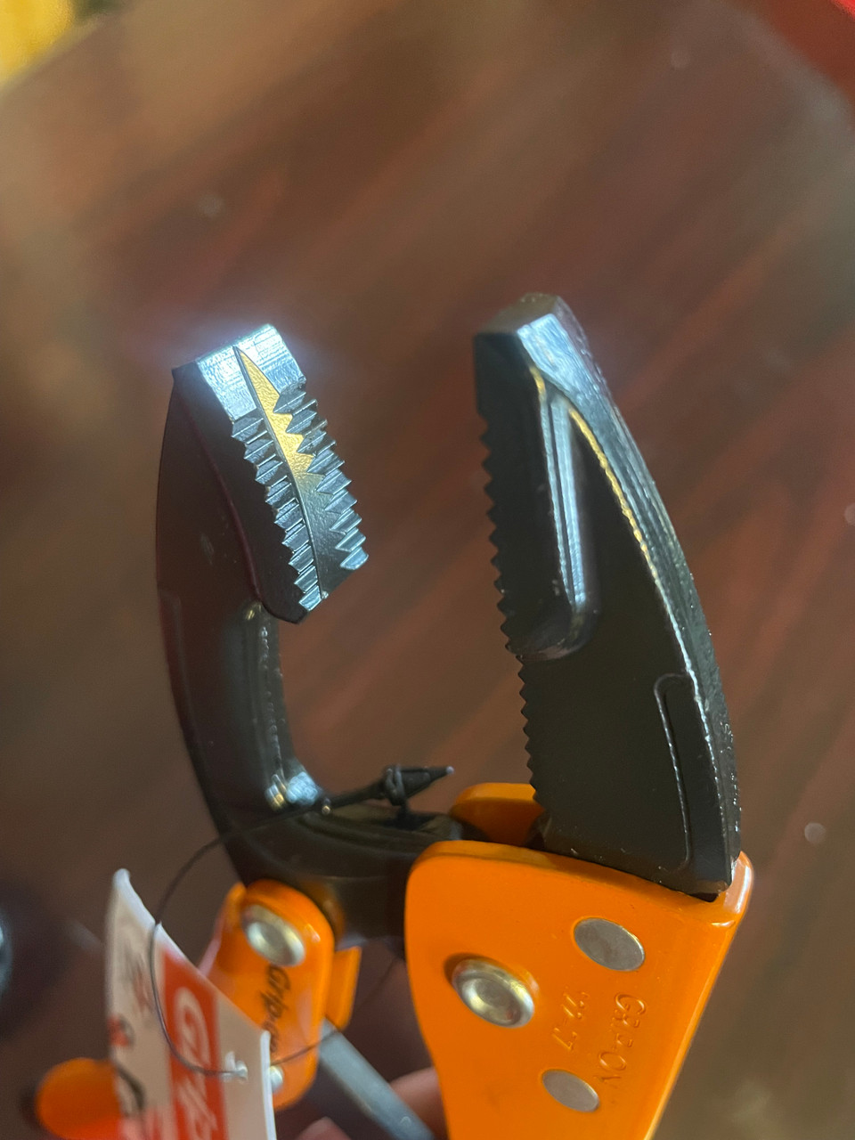 Grip-on Groovy Grip