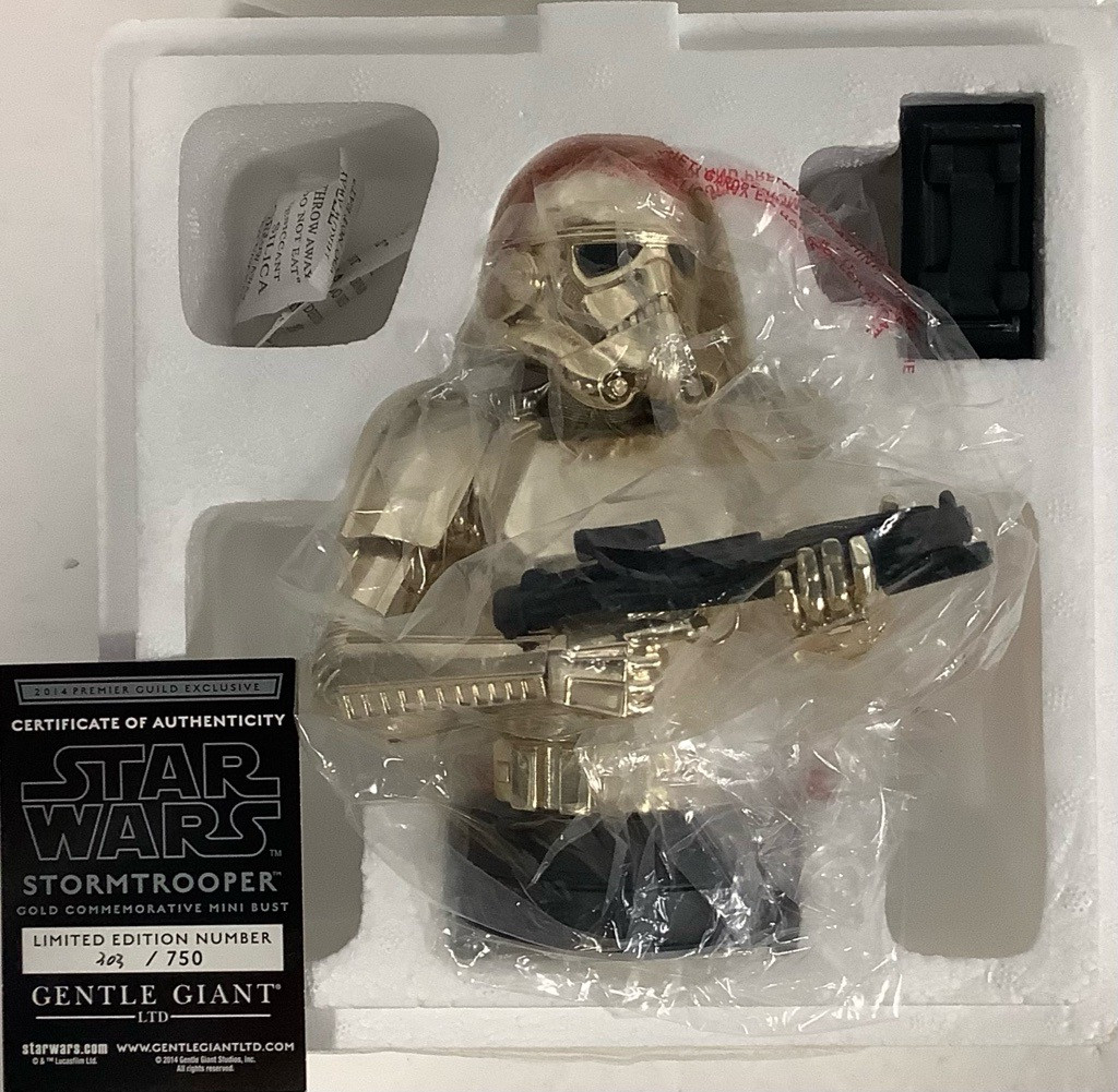 Star Wars : Gold Commemorative Mini Bust - Storm Trooper 2014 Premier ...