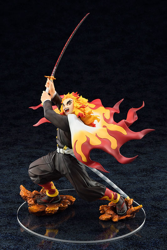 Demon Slayer: 1/8 Scale Figure - Kyojuro Rengoku - Entertainment Hobby ...