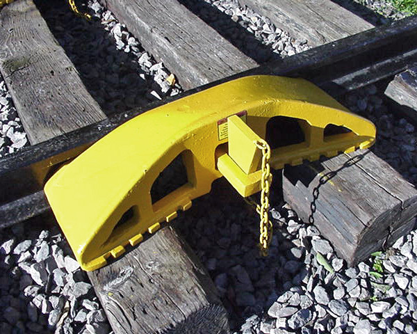 Nolan SWA Rerailer, for 85-100 lb Rail Size - Each (but use in pairs ...