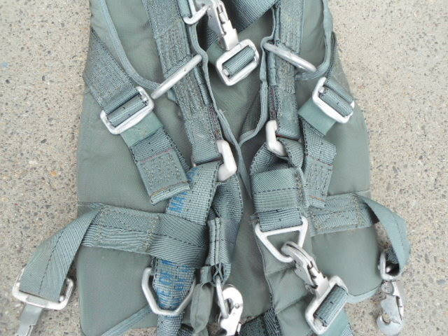 U.S. Military Personnel Parachute Harness - Billings Army Navy Surplus ...