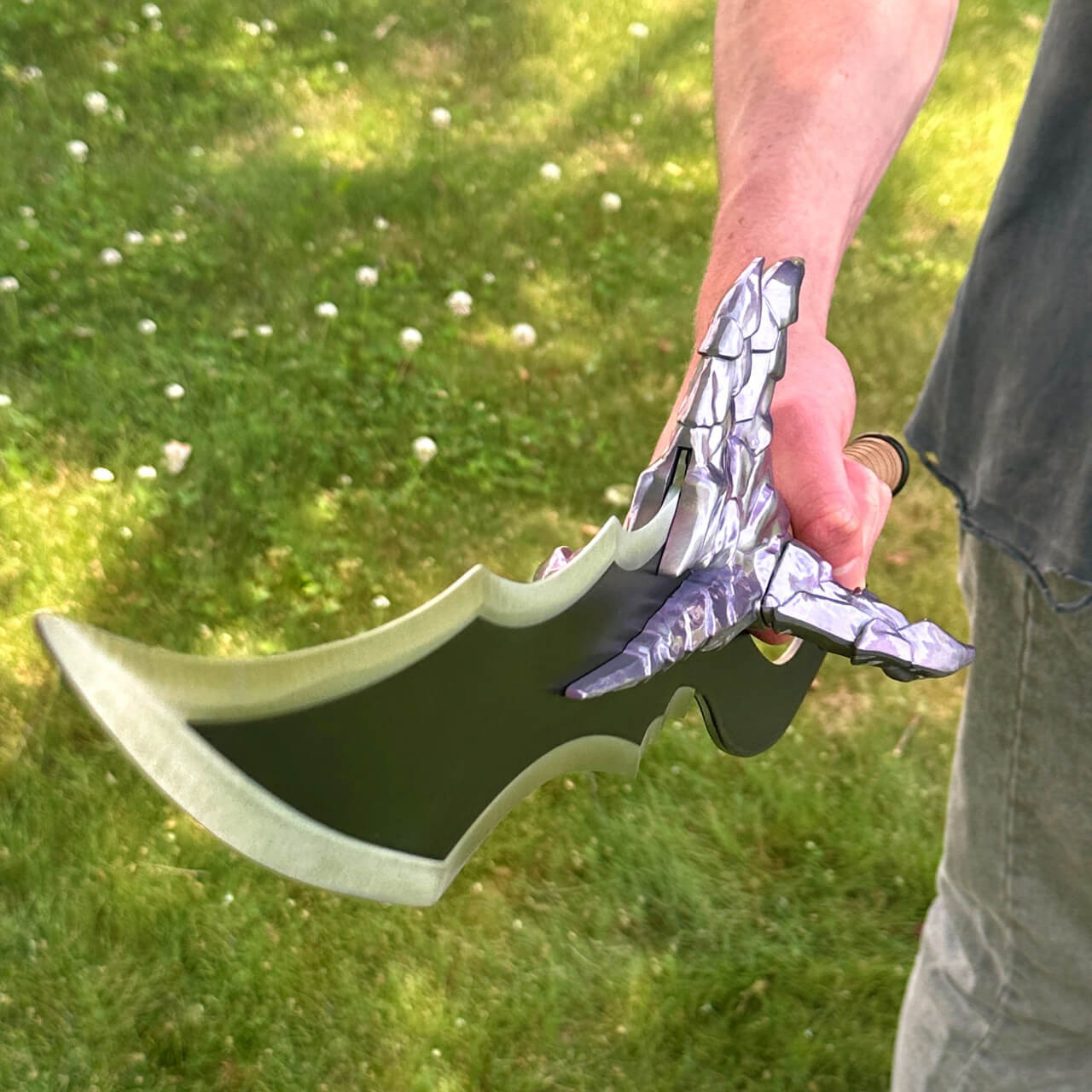 Jin-Woo's Rasaka Venom Fang Dagger