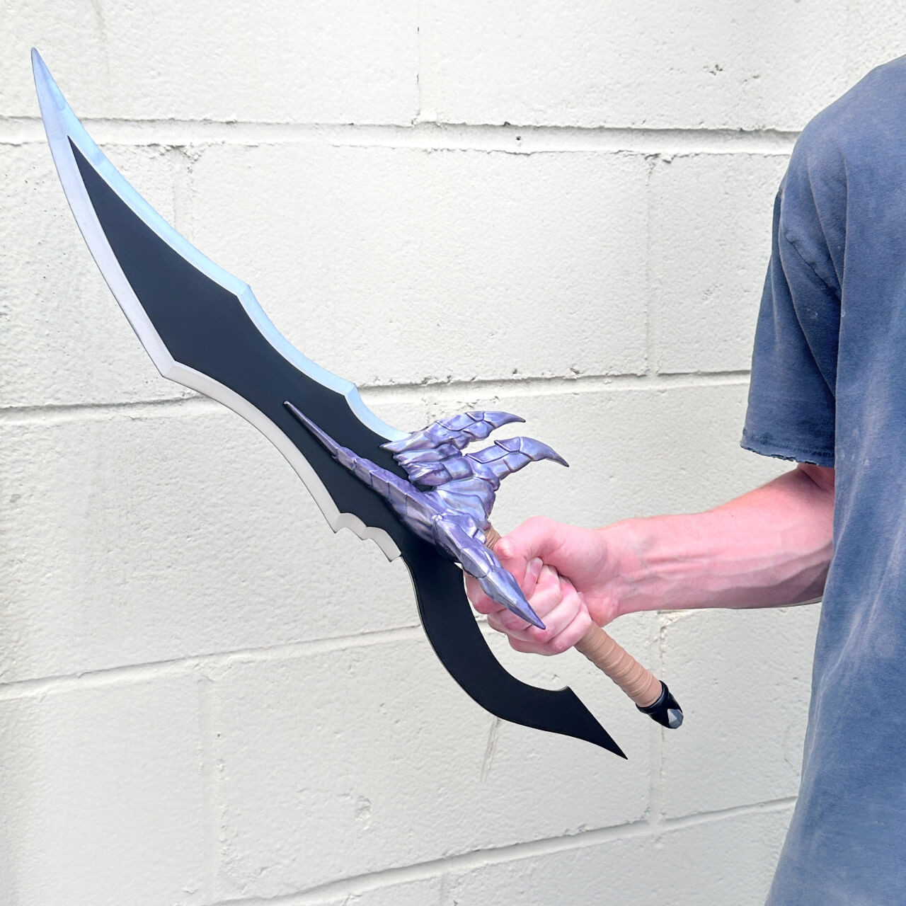 Jin-Woo's Rasaka Venom Fang Dagger