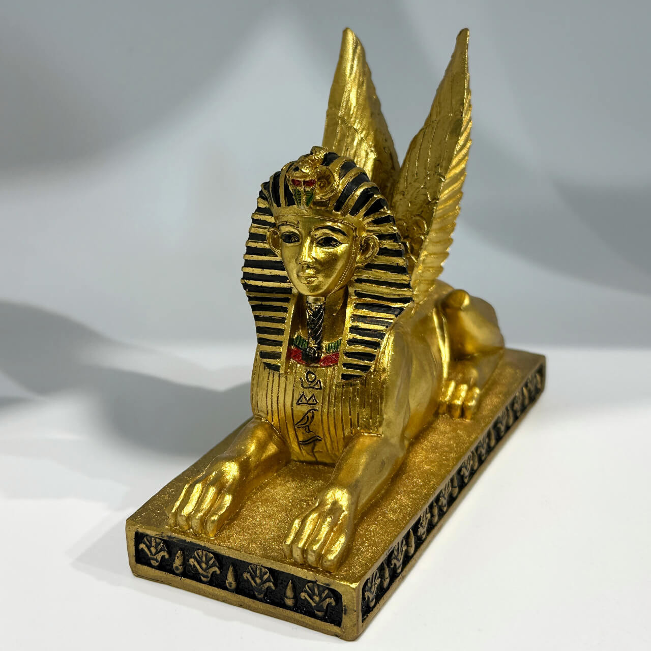Egyptian Sphinx With Wings - Ice Imports